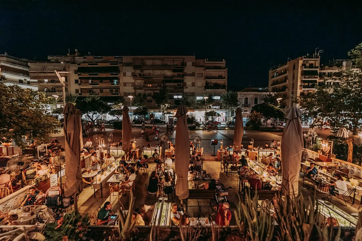 Kalamata'da Konuşulmakta Diller ve İletişim! | Avrupa Rüyası
